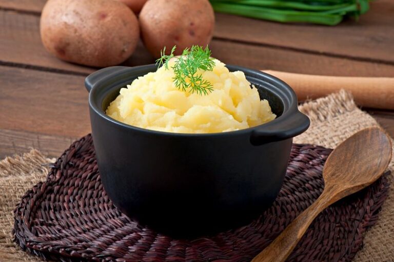 La dose de lait et d'eau idéale pour une purée mousline